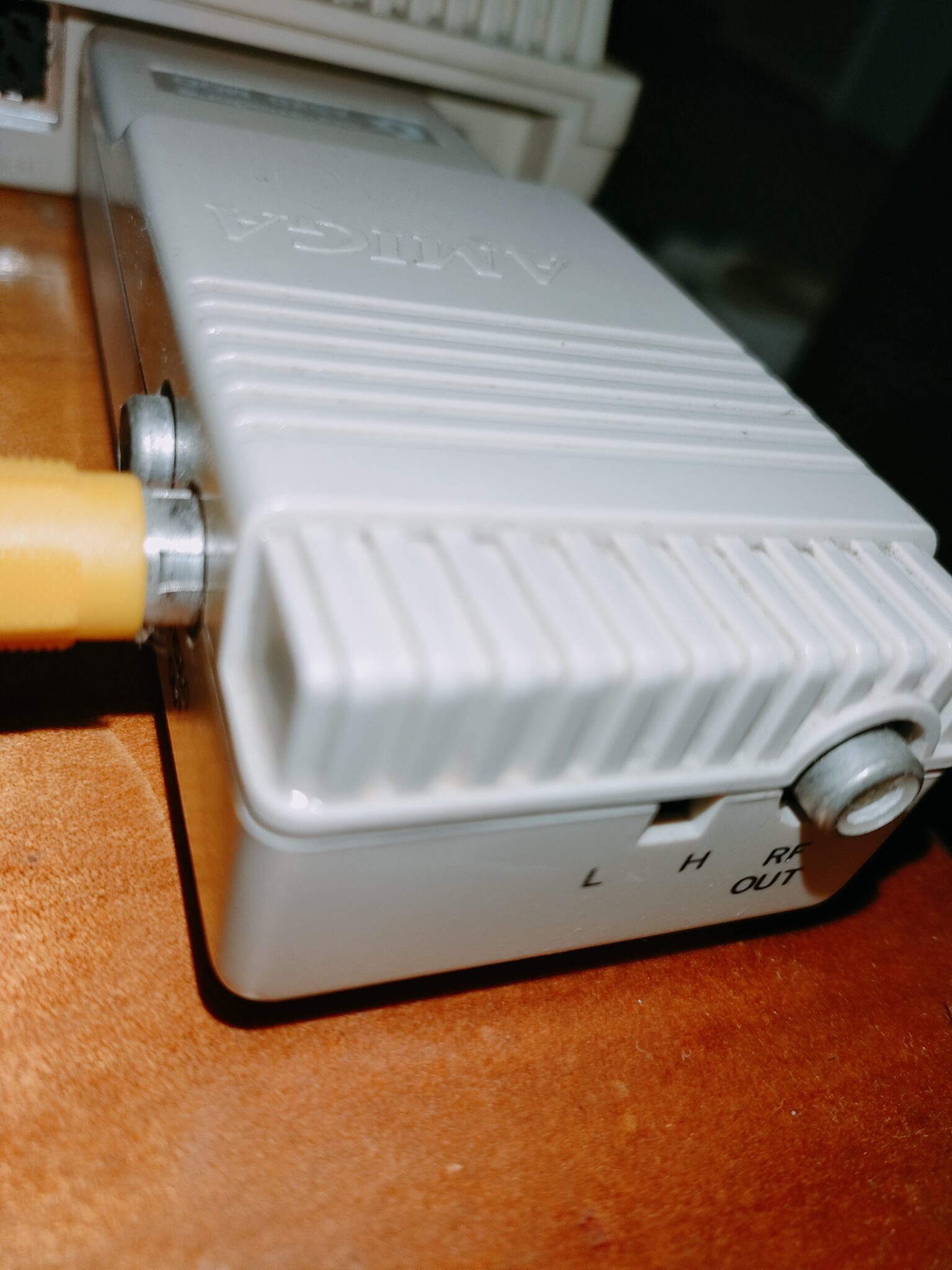 How To Set Up An Amiga 500 With An Analog TV Display